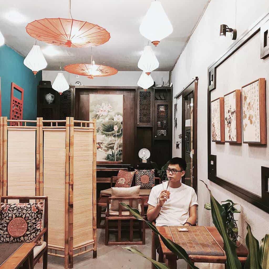 LOST IN THE “CAFE APARTMENTS” AT 42 NGUYEN HUE-Vnitourist.com
