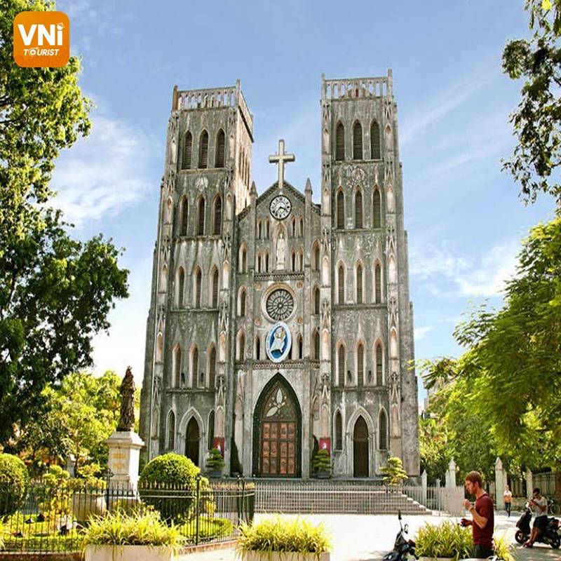 HANOI CATHEDRAL: EXPLORE THE UNIQUE FEATURES