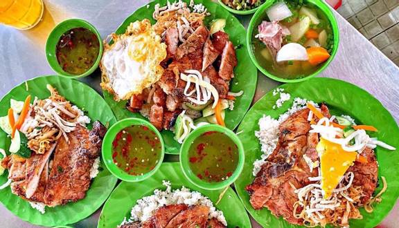 TOP 5 broken rice (Com Tam) eateries in Saigon