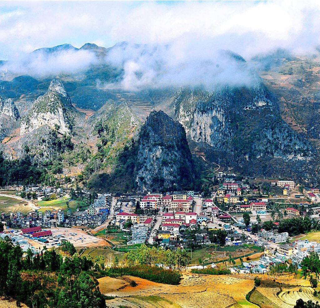 Dong Van Old Quarter -VietNam Travel - vnitourist.com