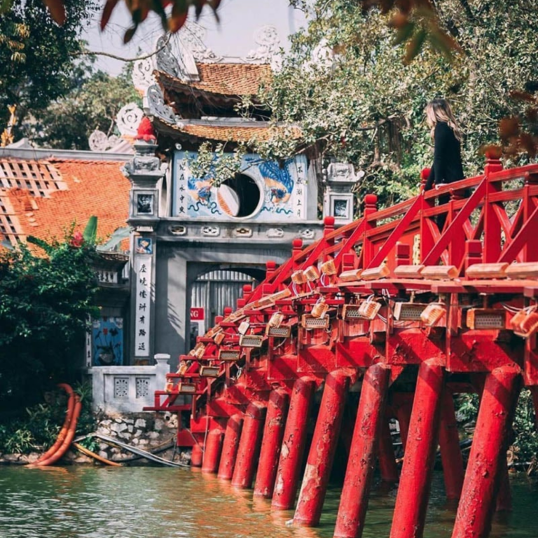 Cau The Huc – The Iconic Red Bridge of Hanoi